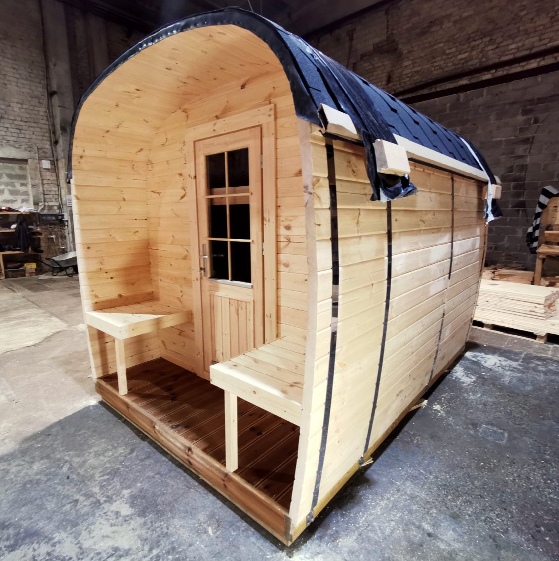 Camping Bus 2.3 X 3.0 - Brit Log Cabins
